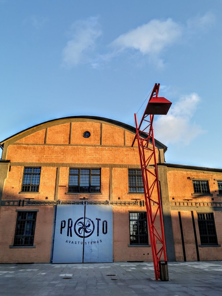 Noblessner – M I E S K I N